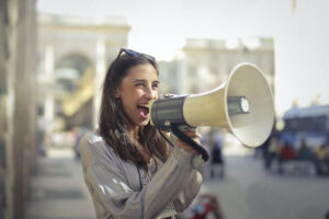 Tone of Voice: esempi, significato e tipi - Raffaele Gaito